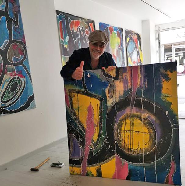 Kunstner støtter Familienetværk - Udfordringen