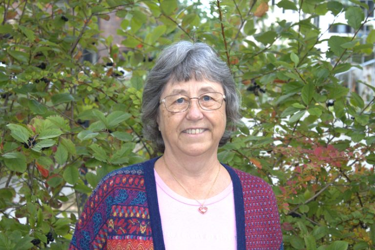 Helmi har været missionær i 40 år: ”Kærligheden er min drivkraft ...